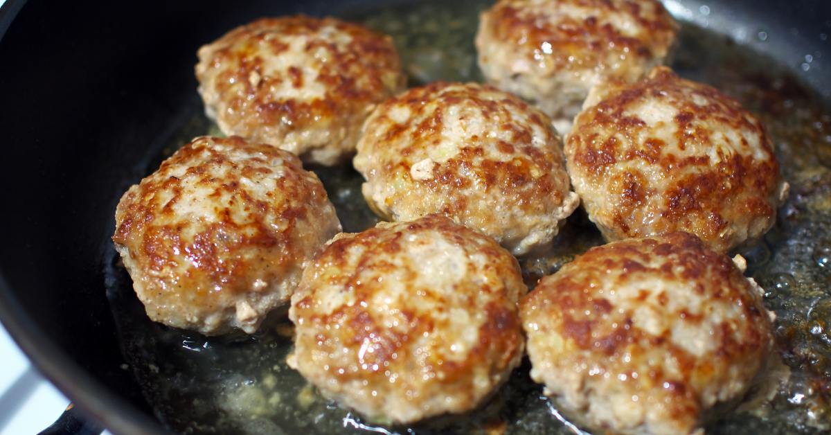 Лук в фарше: сколько класть и в какой консистенции