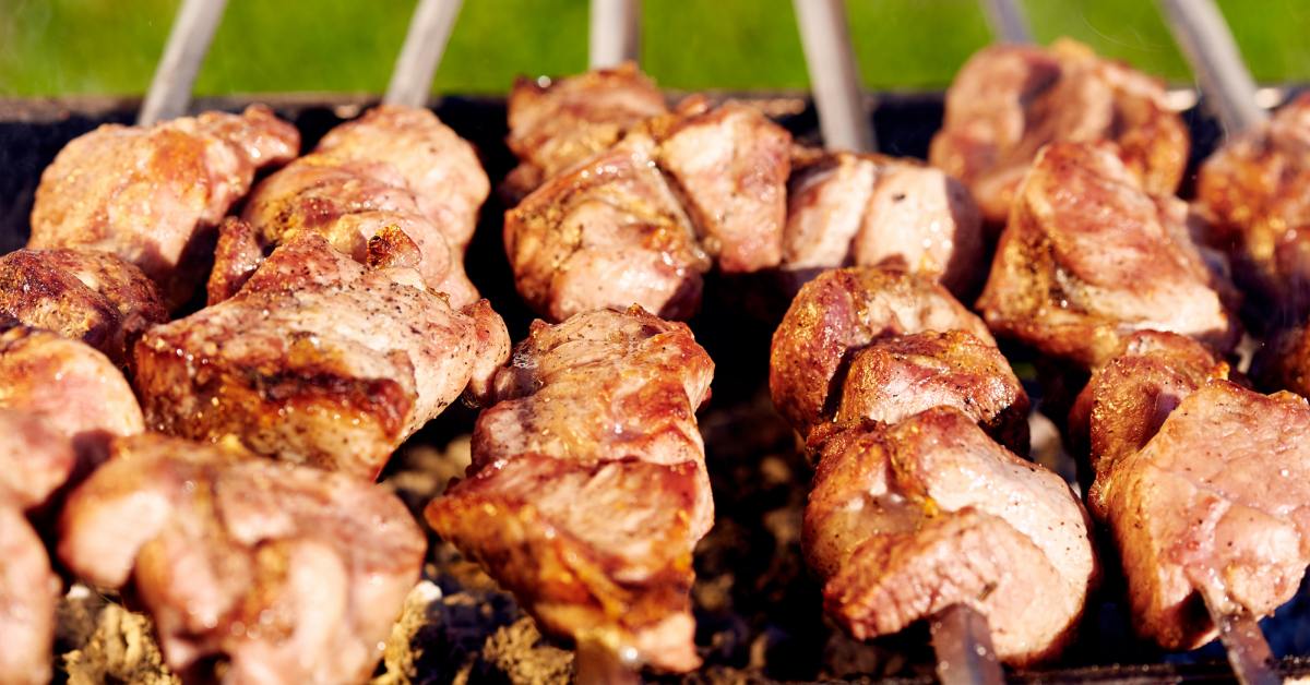 Вкусный сочный шашлык: кулинарные хитрости для нежного мяса